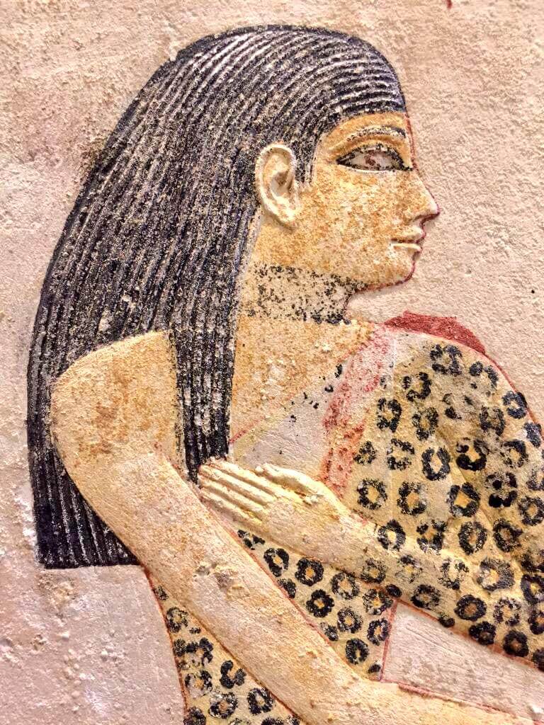 Princess Nefertiabet; "King's Daughter; 𓇓𓅭𓏏" - Egypt Museum