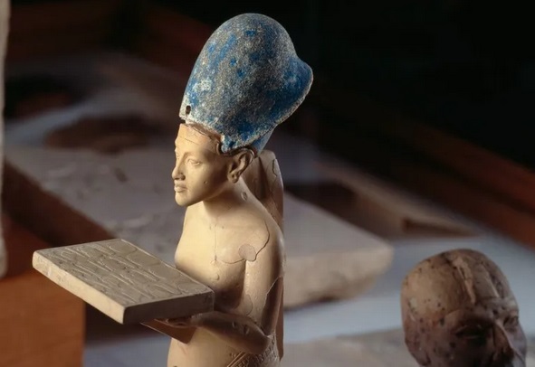 Statue of Akhenaten Making Offerings to Aten - Egypt Museum