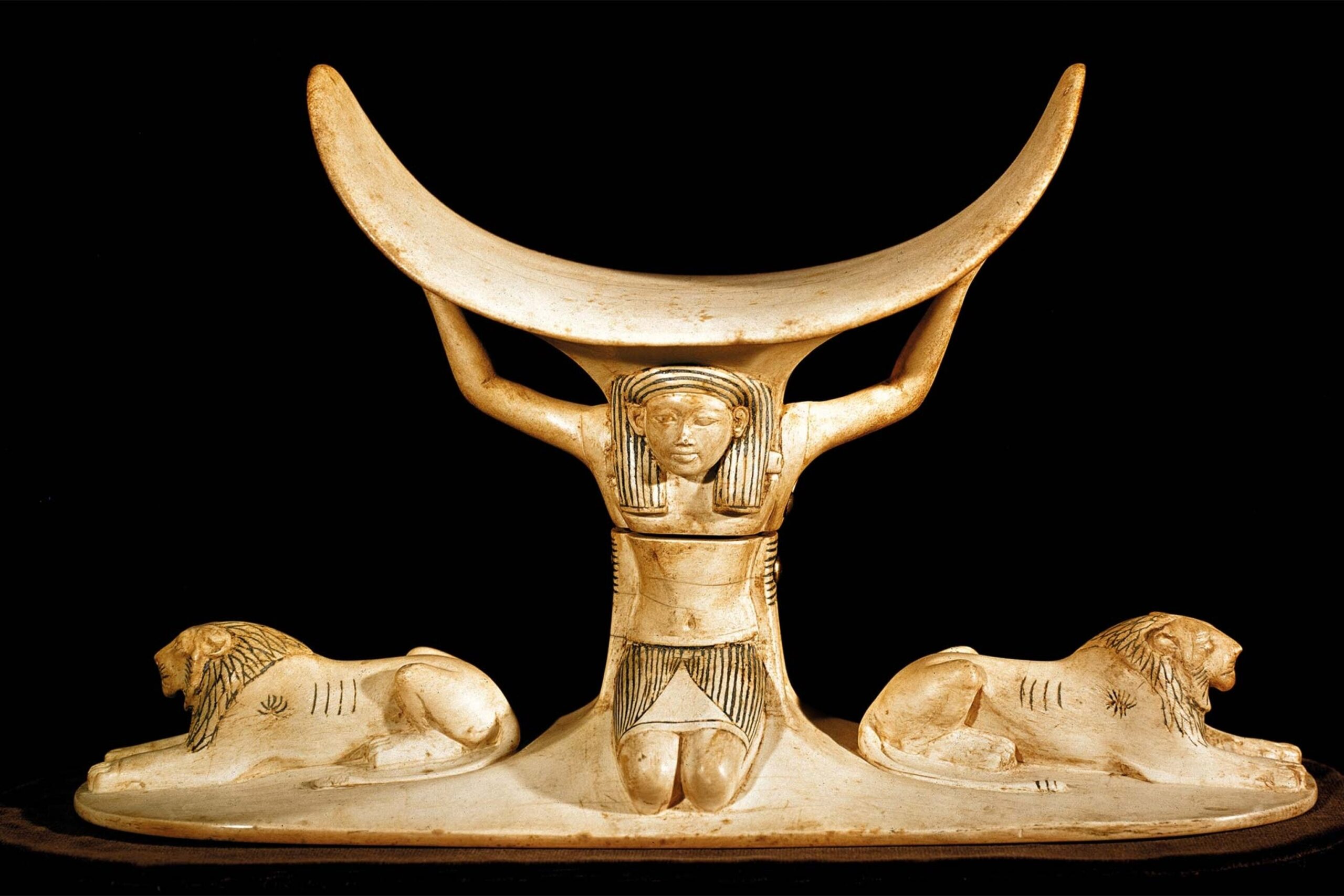 Tutankhamun Headrest - Egypt Museum